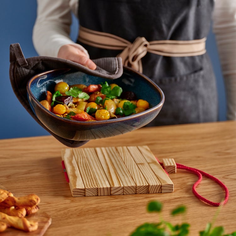 HALVNÄBB pot stand, extendable bright red/pine, 16-32x20 cm - IKEA Austria