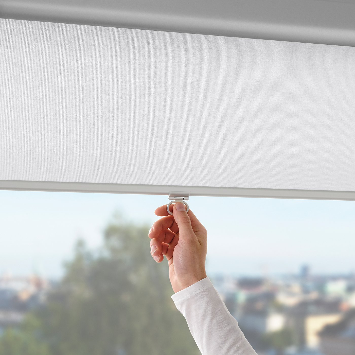 TRETUR Blackout roller blind white 122.0x195 cm 48x76