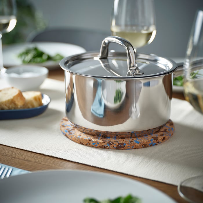 HEAT pot stand, cork patterned/light blue, 19 cm - IKEA Switzerland