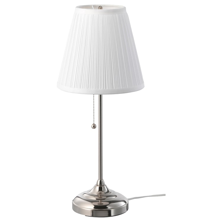 ÅRSTID Lámpara de mesa, niquelado/blanco - IKEA Chile