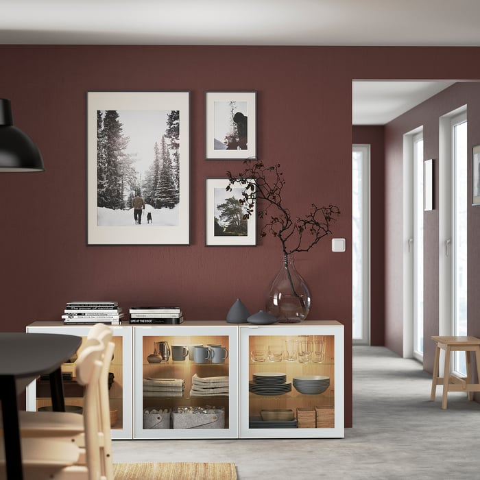 BESTÅ opbevaring med låger, egetræsmønster med hvid bejdse Glassvik ...