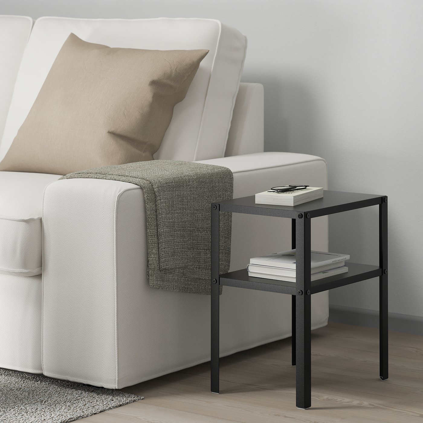 KNARREVIK Mesita de noche, negro, 37x28 cm - IKEA