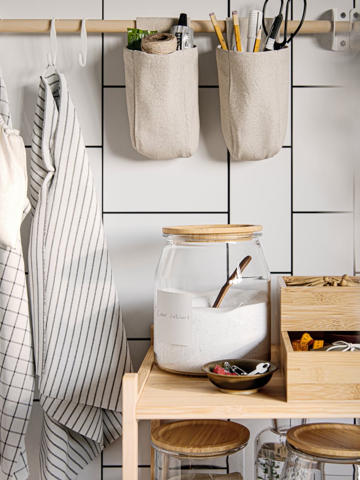 Relax in an earthy small laundry space - IKEA