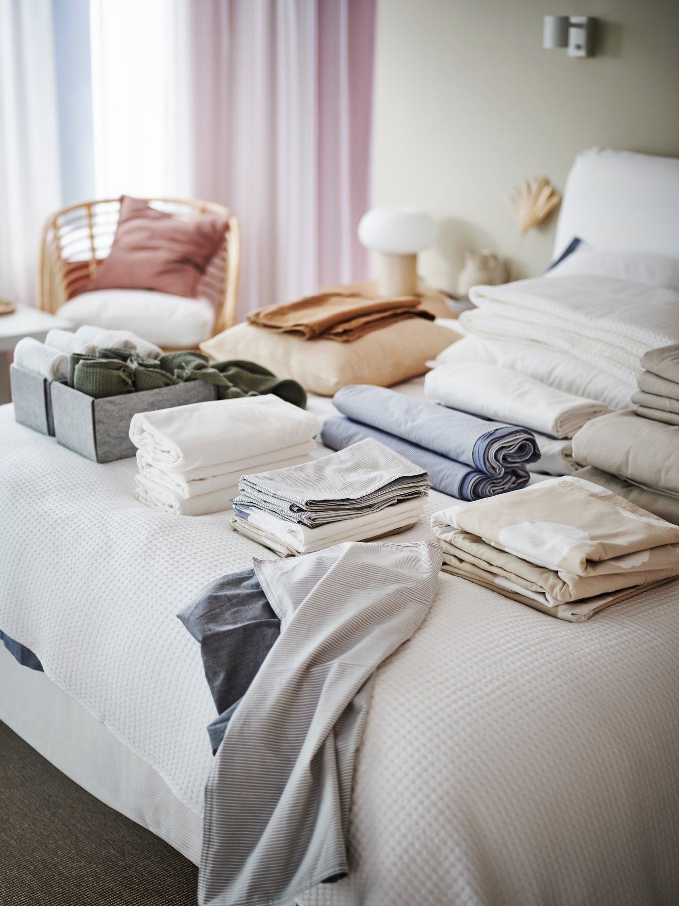 How to Organize Your Linen Closet Like a Pro - IKEA CA