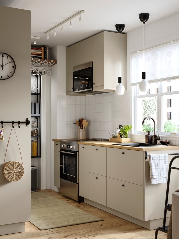 Explore beige kitchen ideas with HAVSTORP and ENHET - IKEA