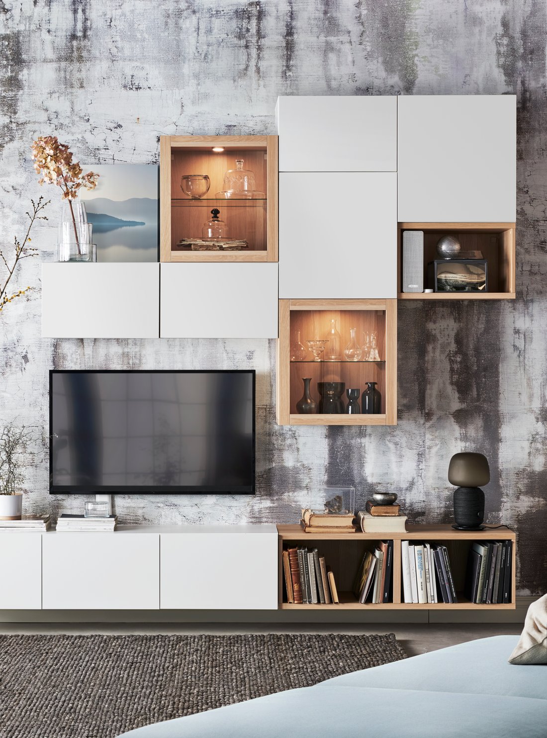 Create a multipurpose wall in your living room - IKEA