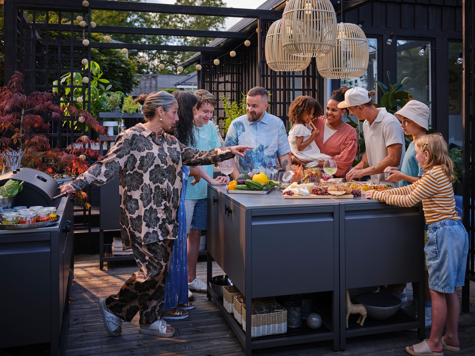 Enjoy food outside this summer - Outdoor dining ideas - IKEA UK