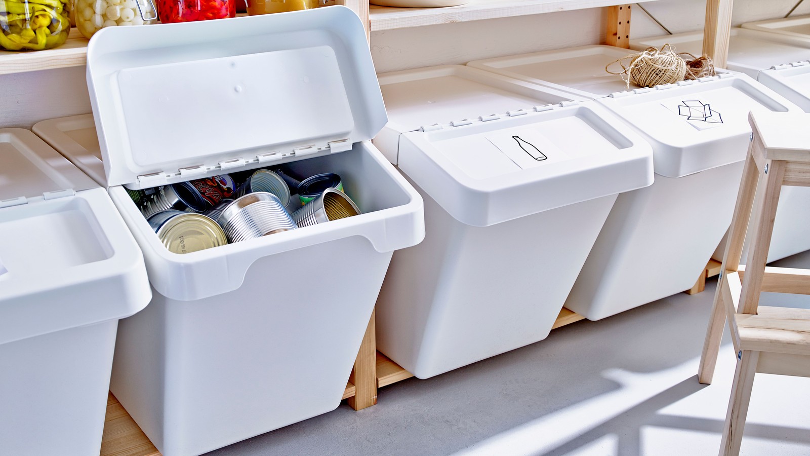 Easy ideas for kitchen waste sorting solutions - IKEA