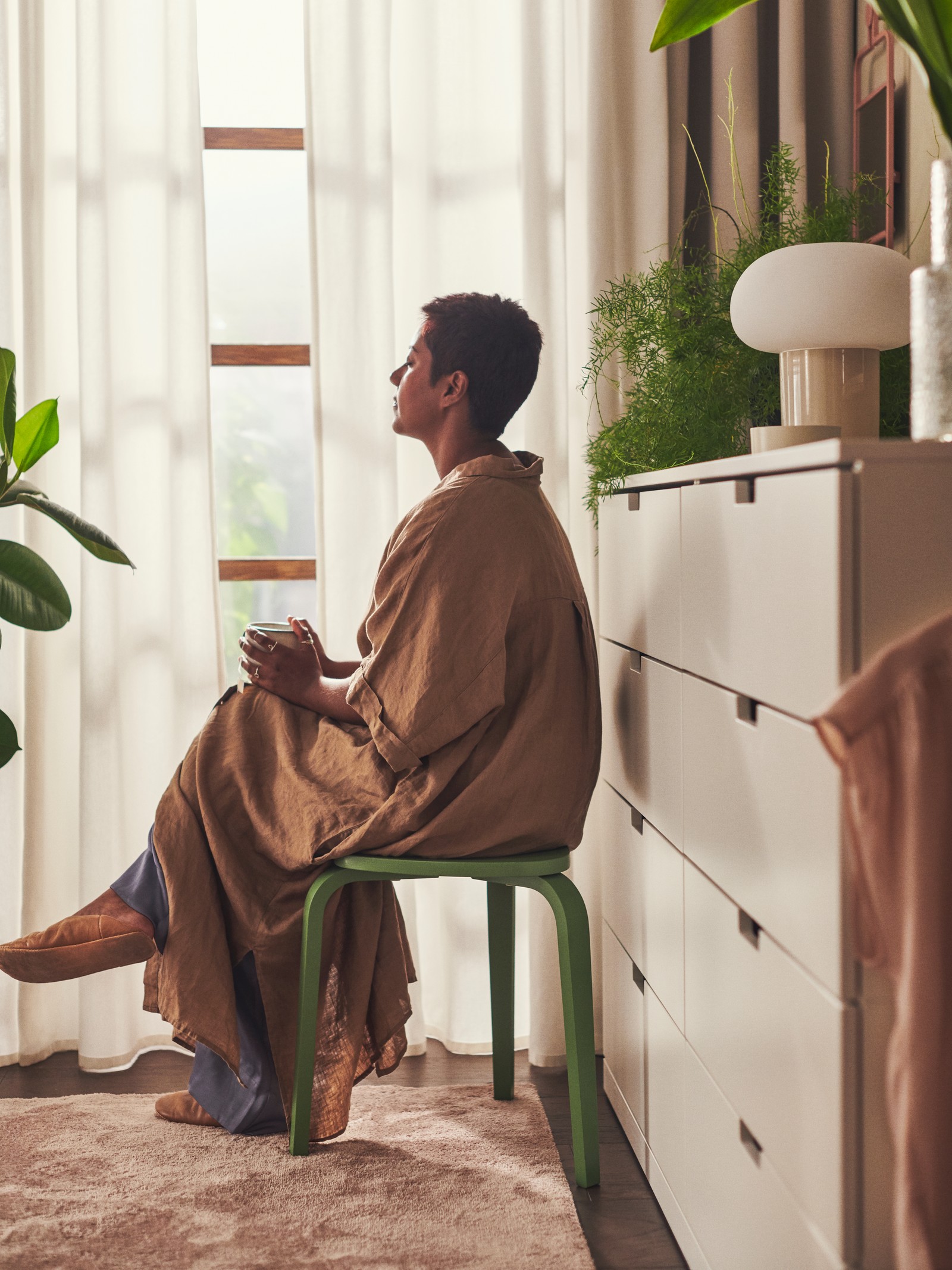 Create privacy in a shared bedroom for two - IKEA