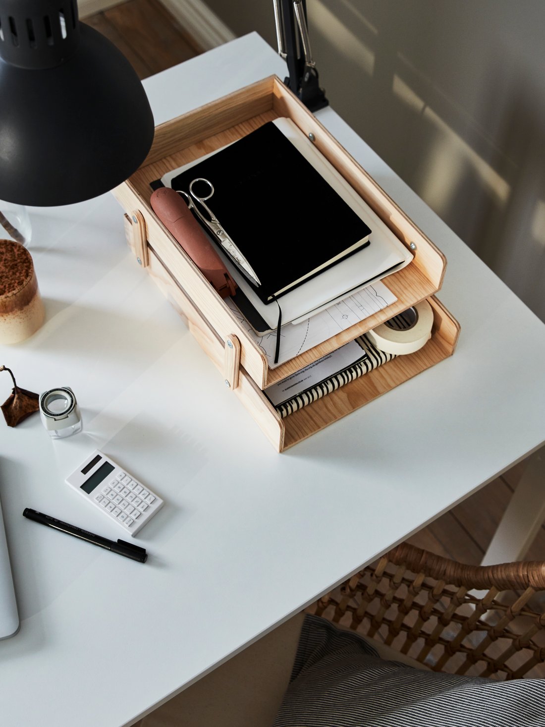 Affordable ideas to furnish a home workspace - IKEA