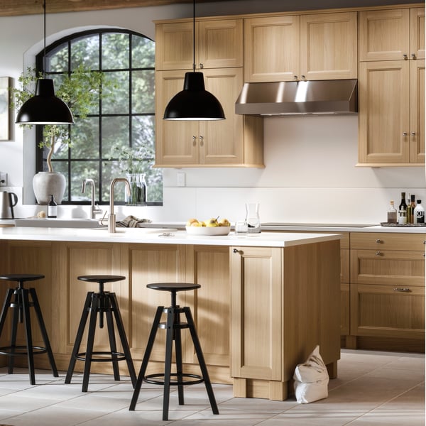 Ideas for keeping a large kitchen organised - IKEA