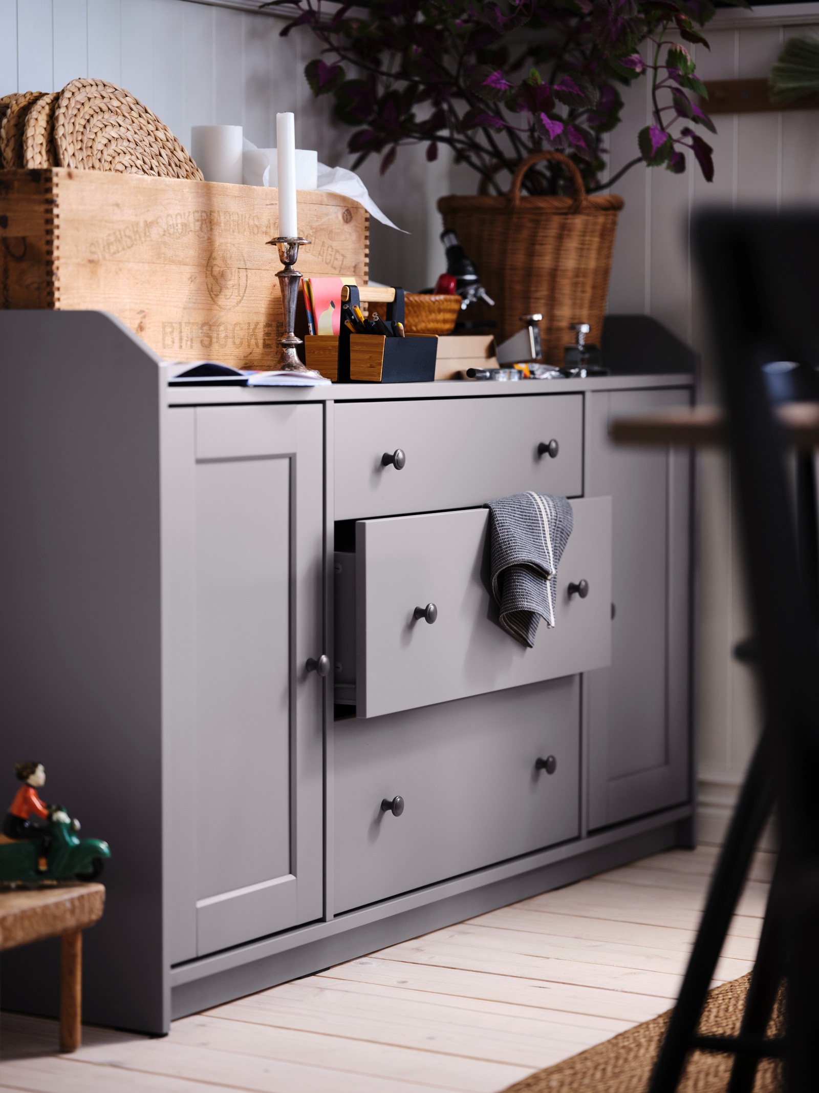 Se stort sortiment af møbler til hele hjemmet her - IKEA