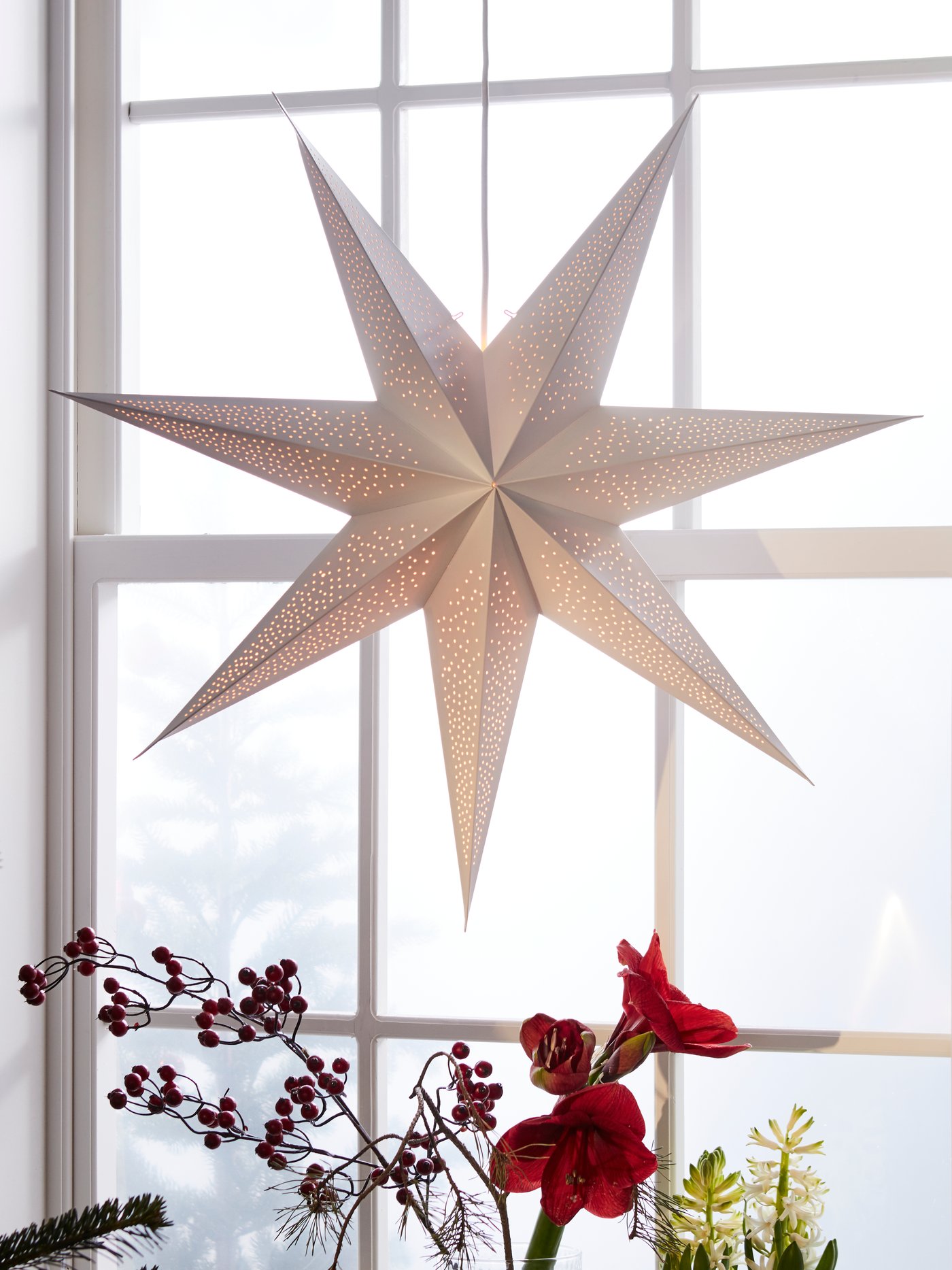 Inspirasjon og tips til julelys i vinduet - IKEA