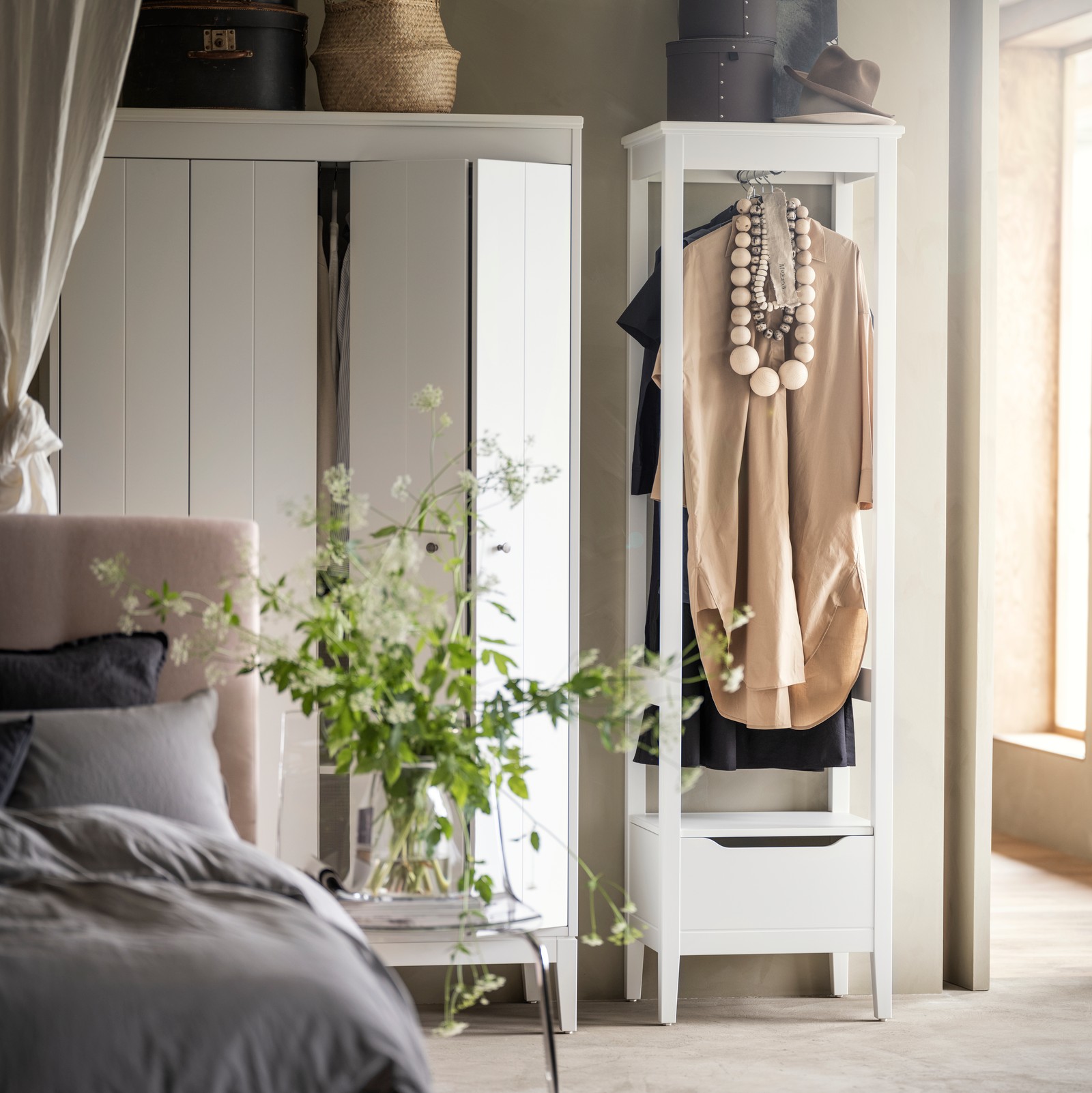How to choose a just-right clothes storage system - IKEA UK