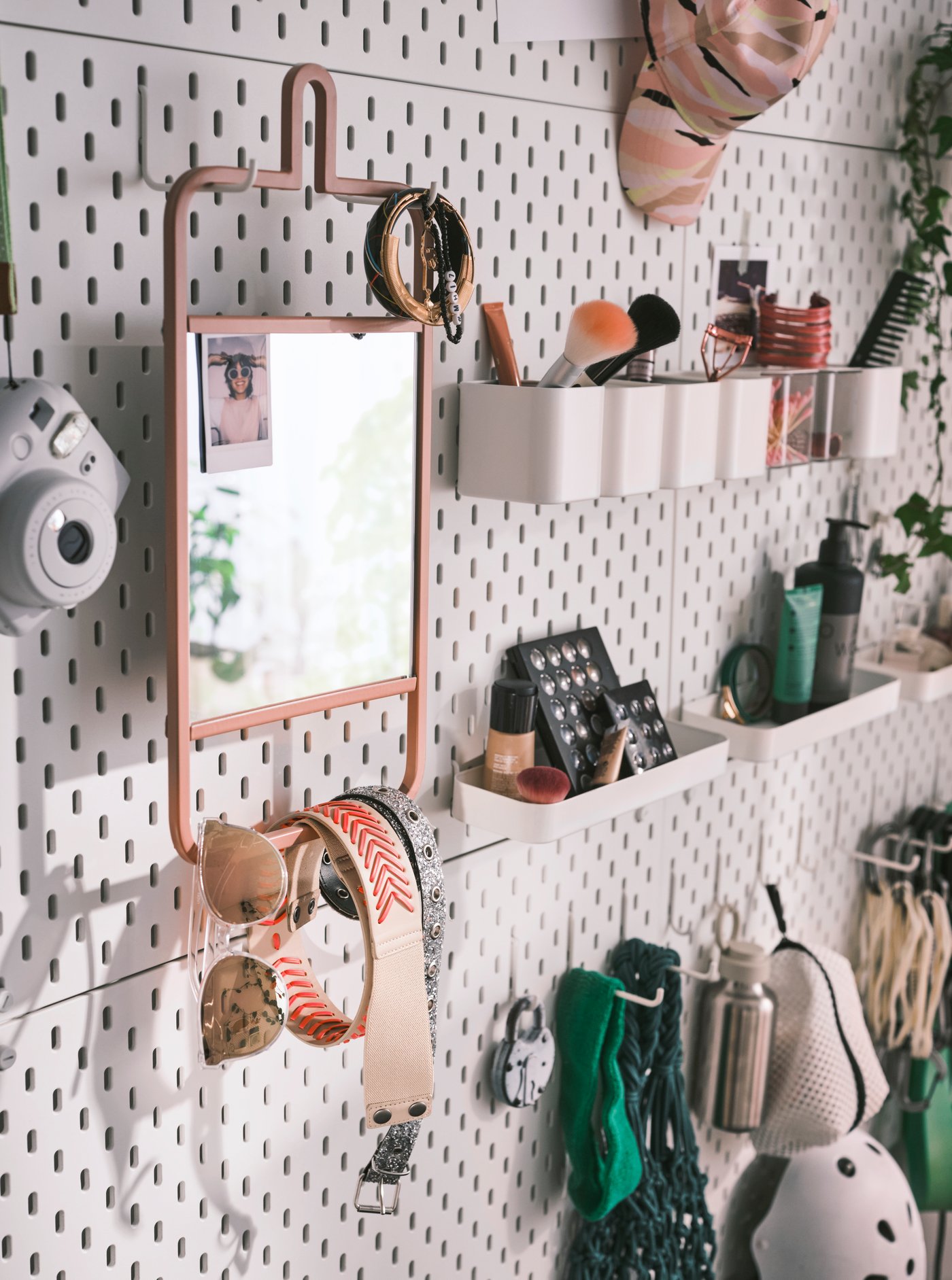 IKEA pegboard ideas for organizing your belongings - IKEA