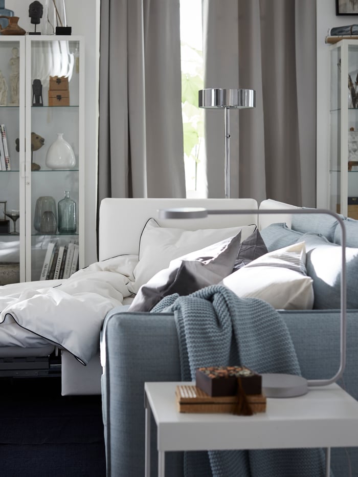 A wall-to-wall gallery in your living room - IKEA