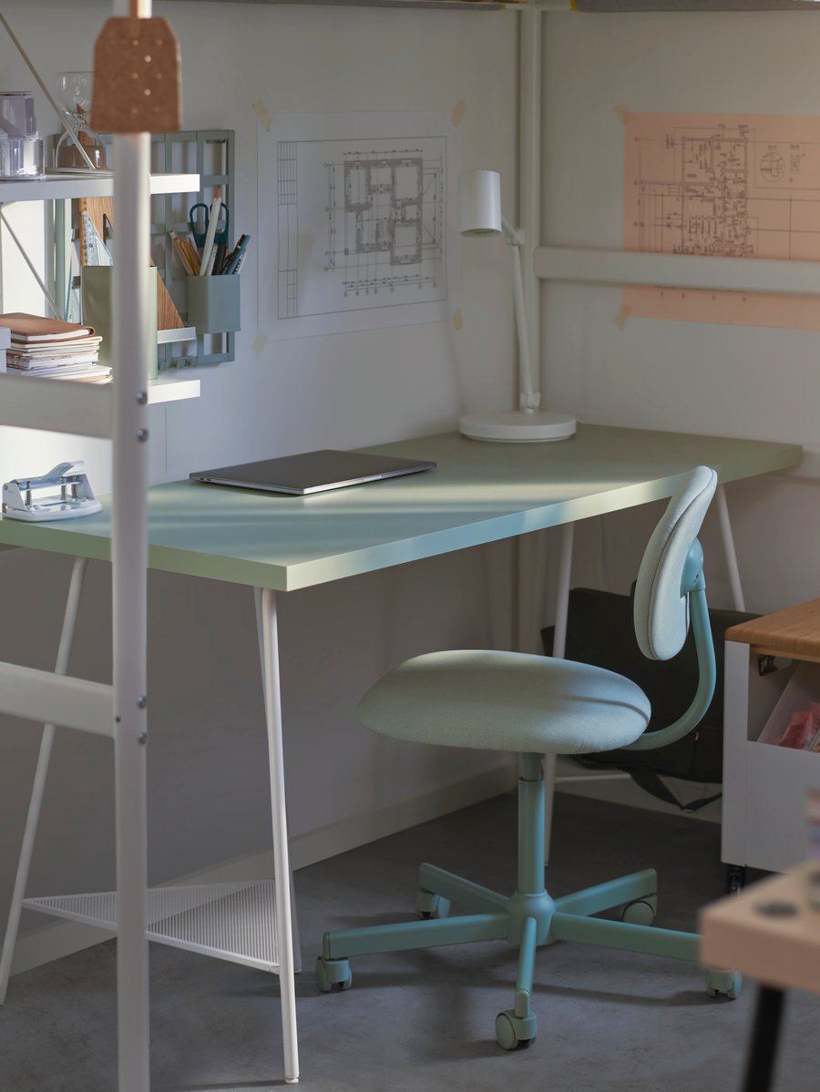 Build your own desk - IKEA