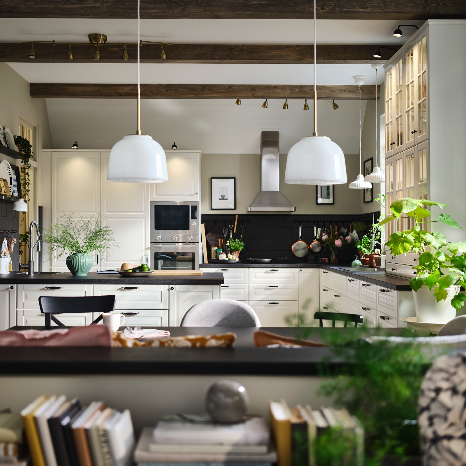 Large-kitchen ideas for a multigenerational family - IKEA