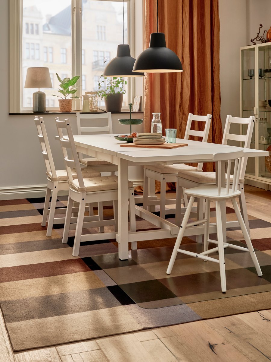 Choosing the right dining table rug - IKEA