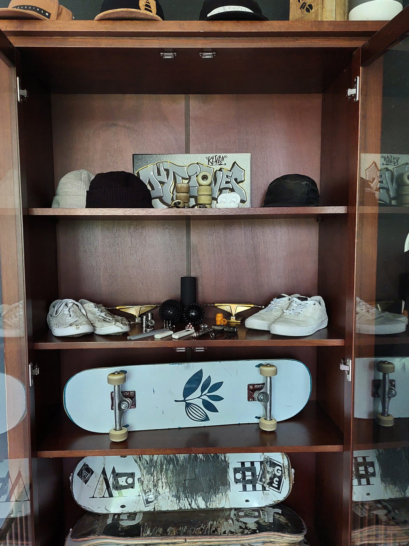 Skateboard storage and display ideas. - IKEA