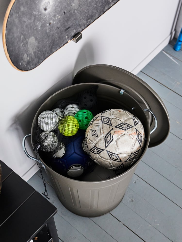 A hallway for storing your sports gear - IKEA