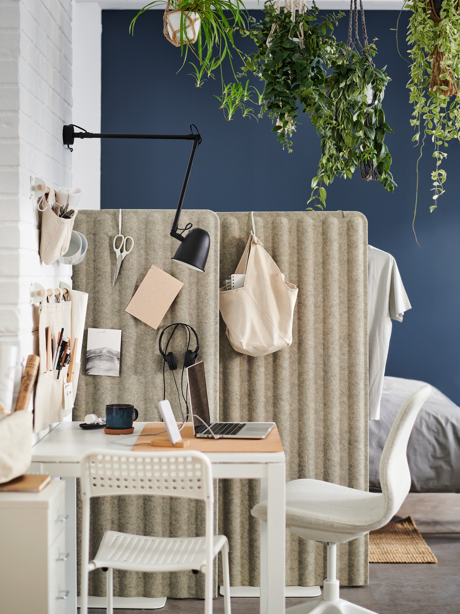 Room divider ideas for workspaces at home - IKEA