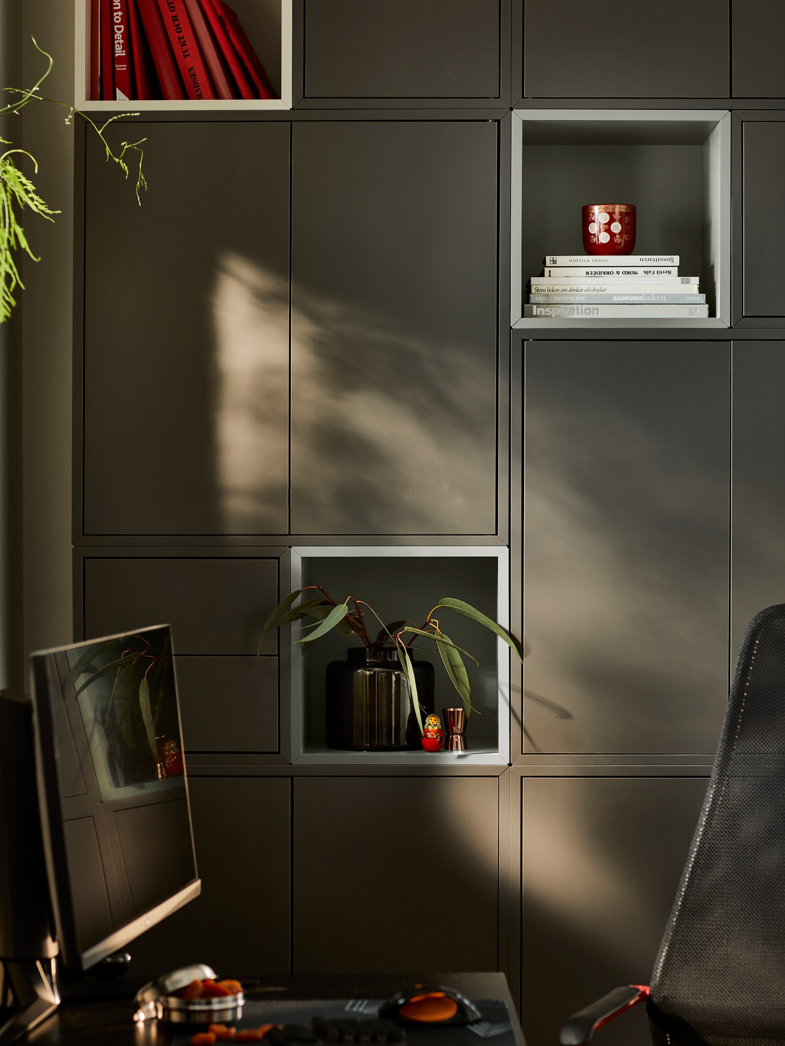 A stylish studio apartment for a stylish gamer - IKEA