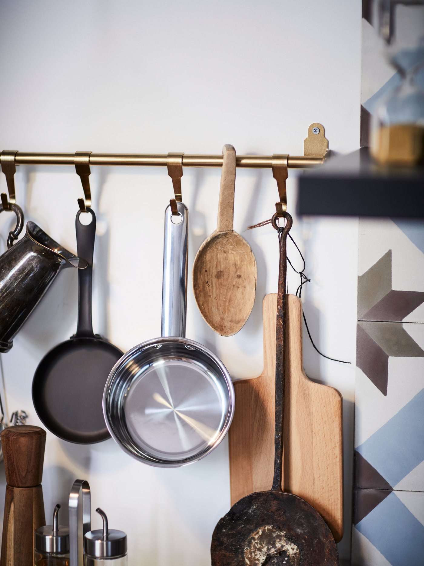 Tips to Create a Communal Kitchen in a Modern Style - IKEA CA