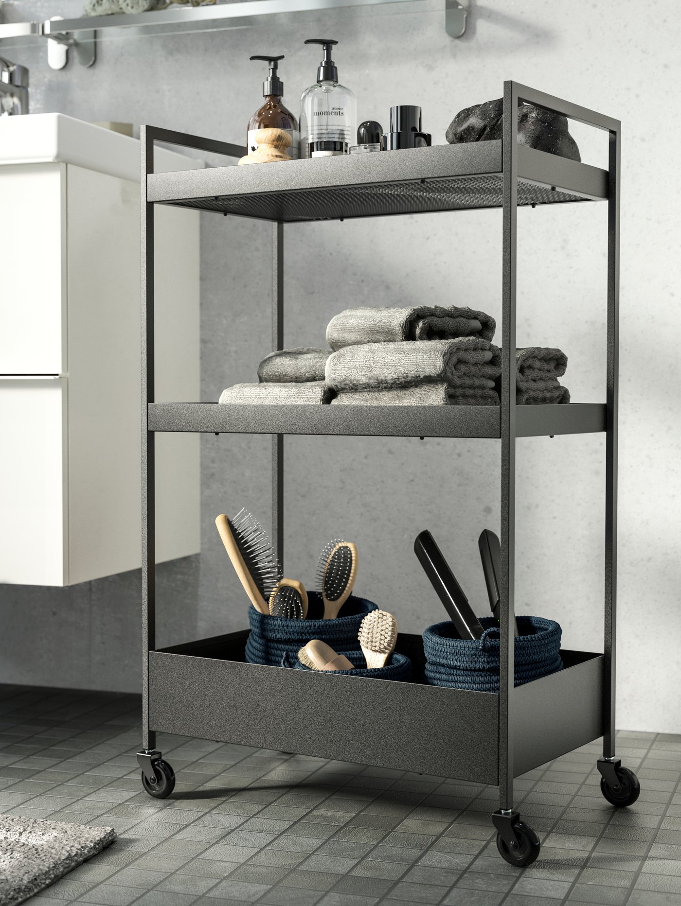 A streamlined look from the shower to the sink - IKEA