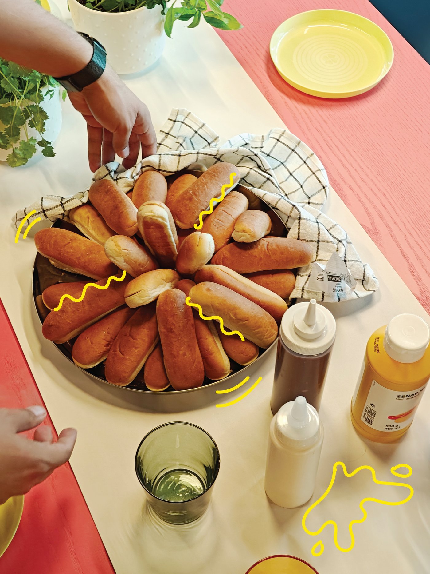 Hot-dog dinner party - IKEA Austria