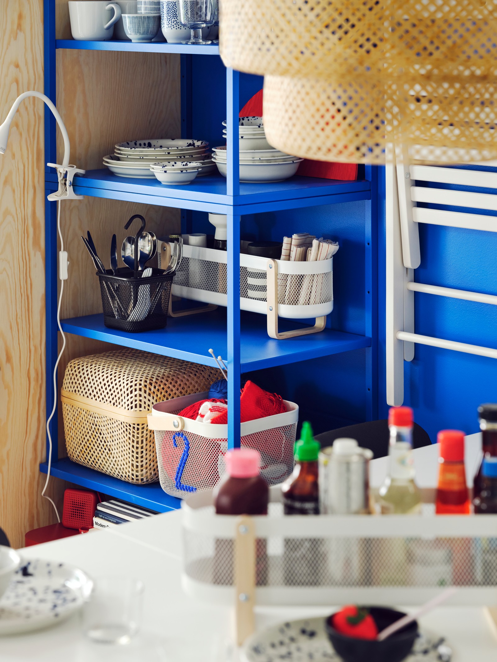 좁은 다이닝룸을 위한 똑똑한 수납 아이디어 - IKEA