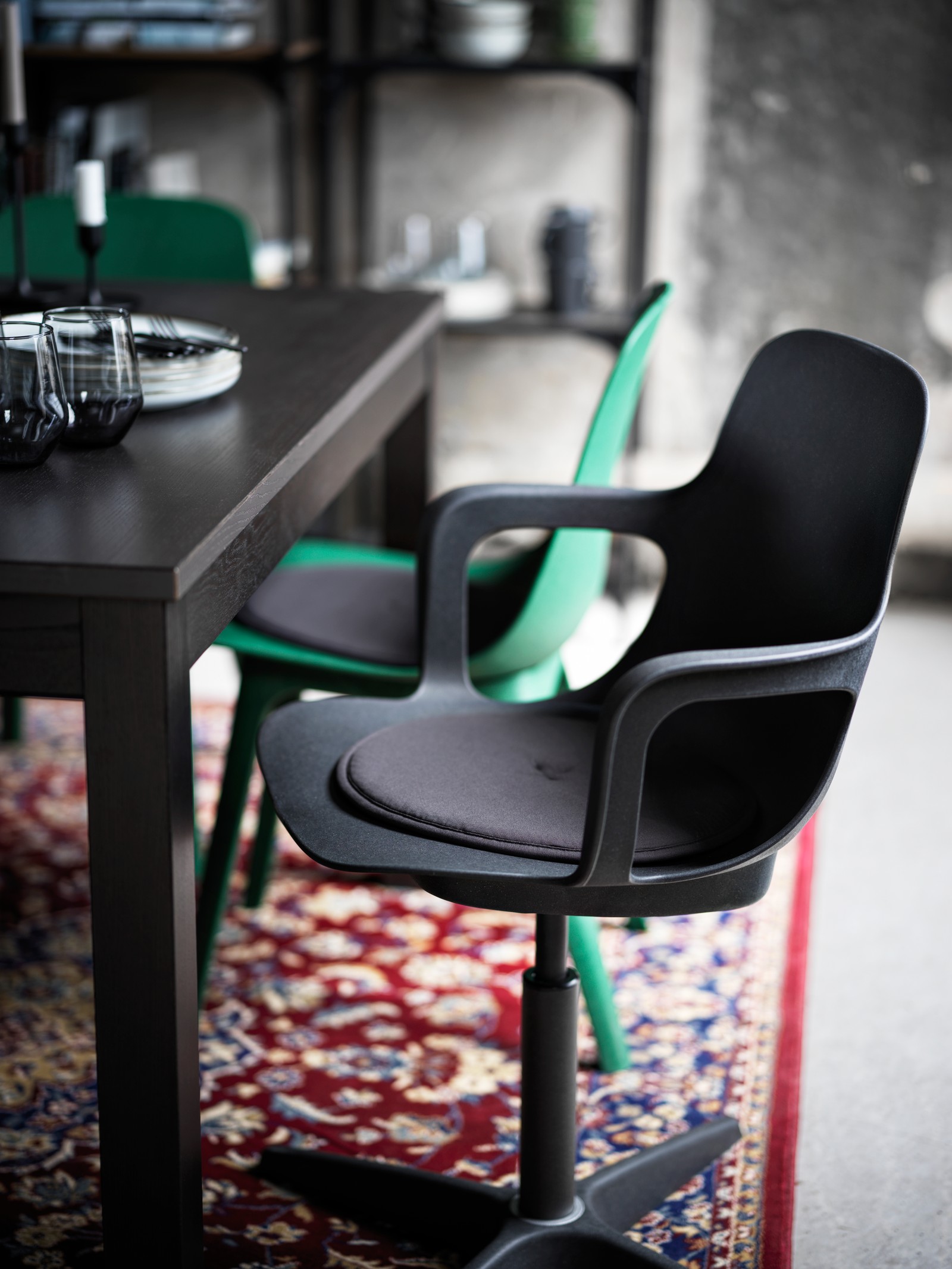 3 seating ideas for the same all-round chair - IKEA