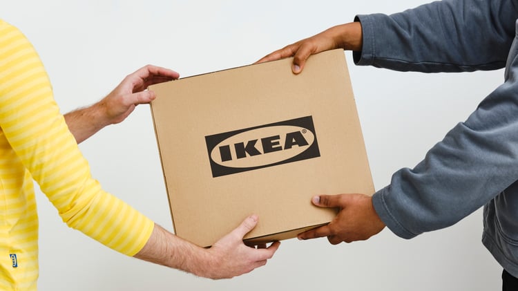 Bortforsling av det gamla, in med det nya - IKEA