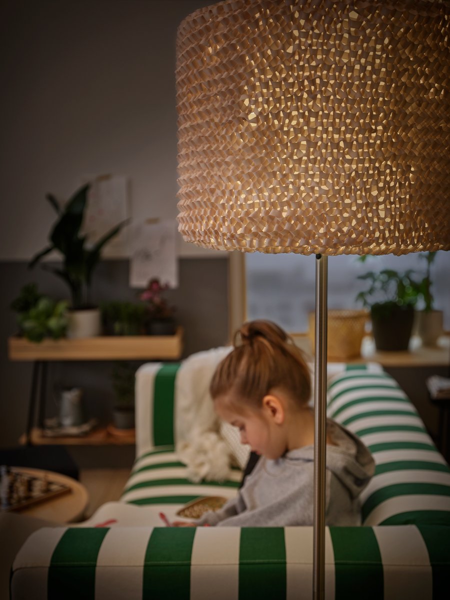 Choose the right lights for family night - IKEA
