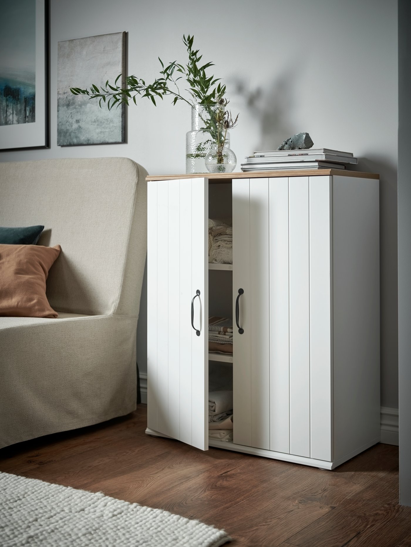 Skabe og vitrineskabe - Flot opbevaring til alle rum - IKEA