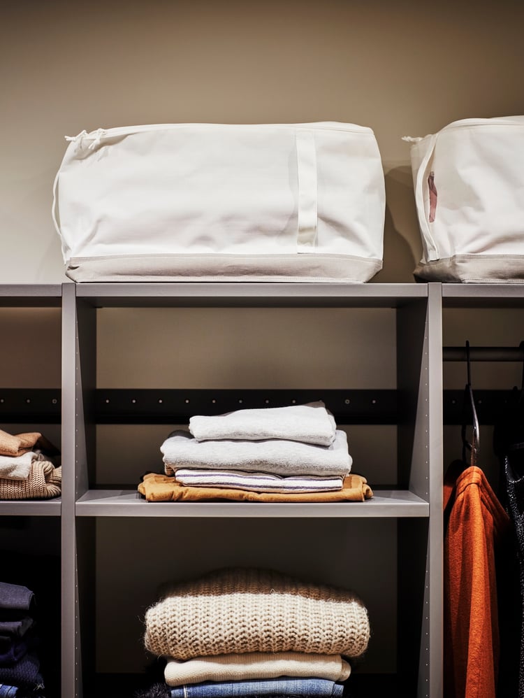 Make a walk-in wardrobe - IKEA