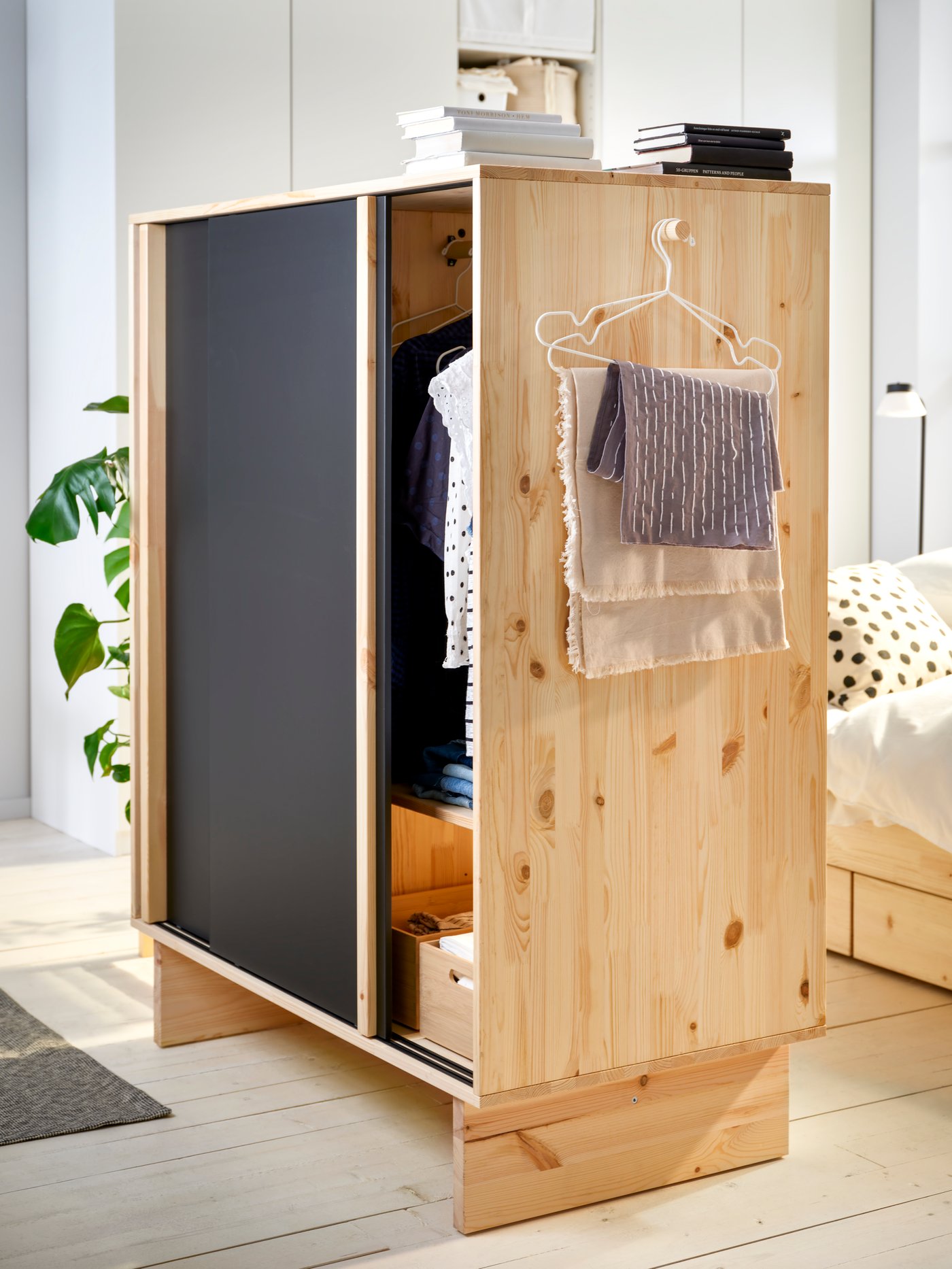 Wardrobes and closets - IKEA Switzerland