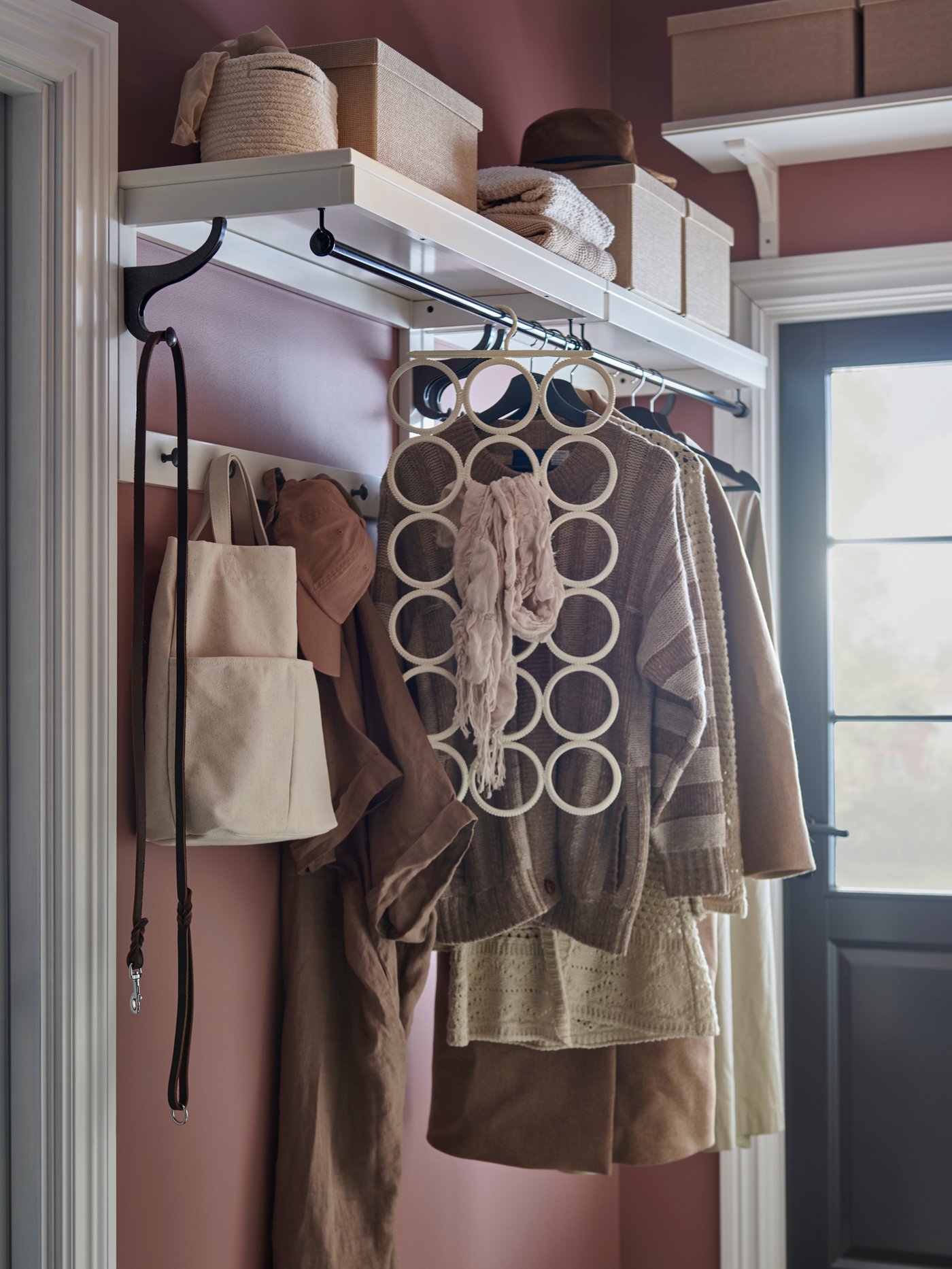 Enkla förvaringsidéer för att inreda en liten hall - IKEA