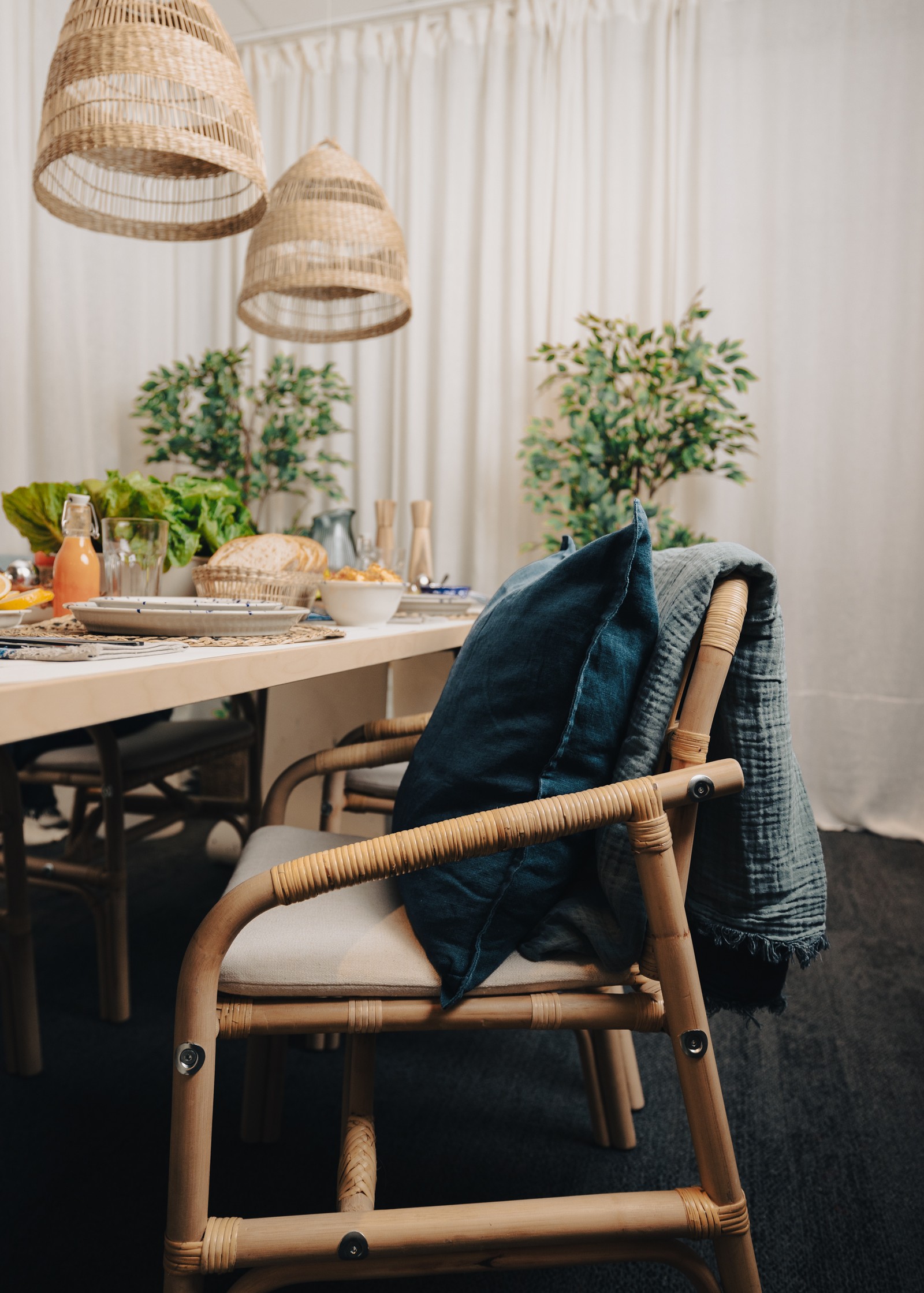 How to Style an Alfresco Table for Outdoor Dining - IKEA Australia