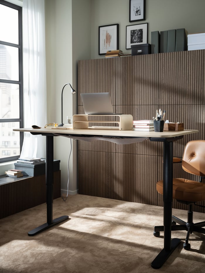 A well-matched wood-notes home workspace - IKEA