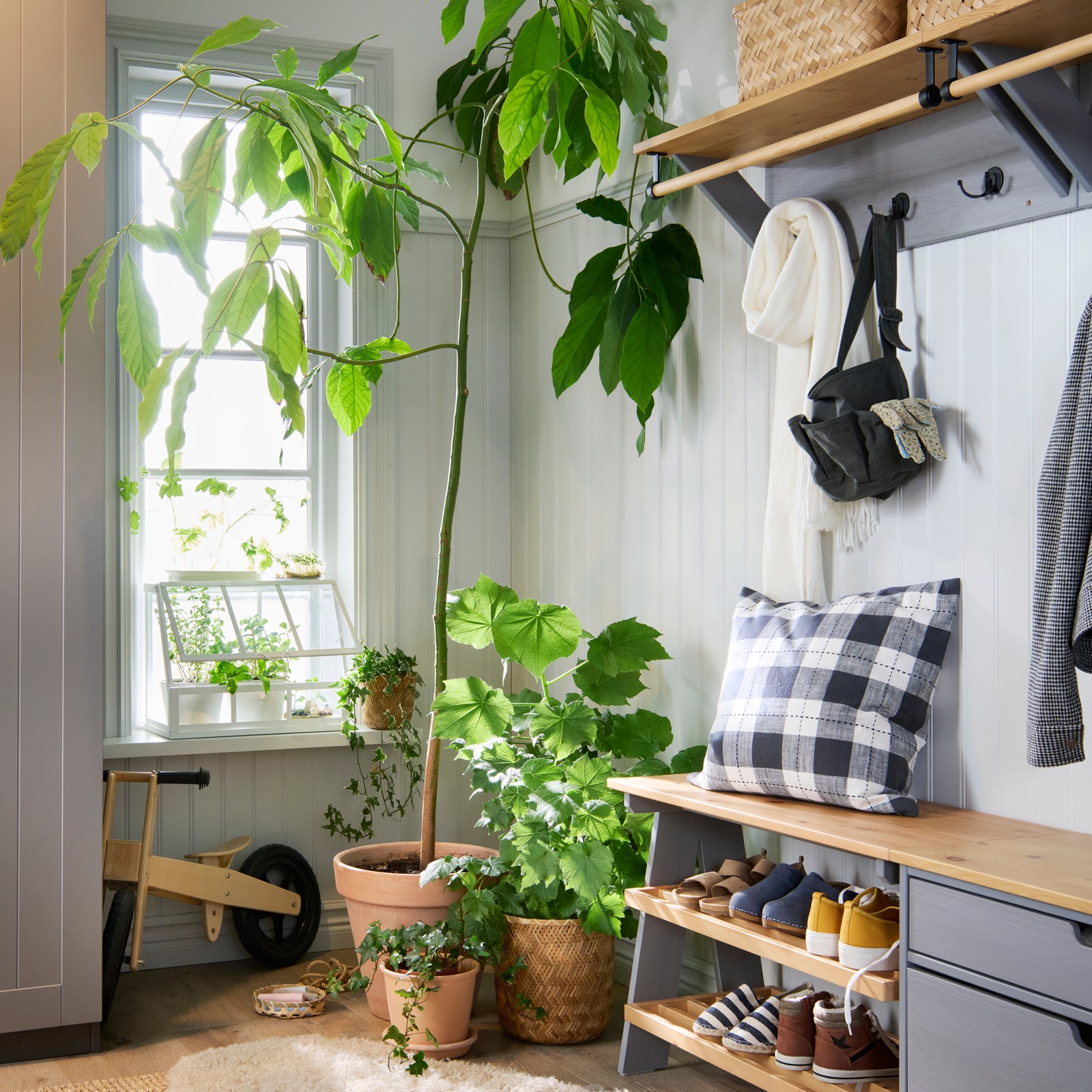 Entryway Inspiration for Families Who Love Nature - IKEA CA