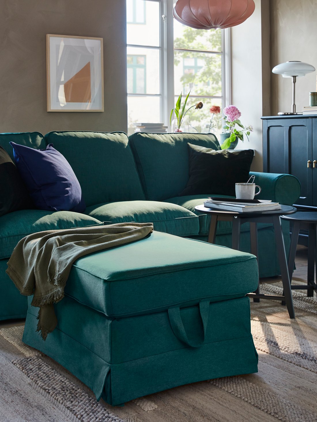 Ei stue med oppbevaring i stilfull forkledning - IKEA