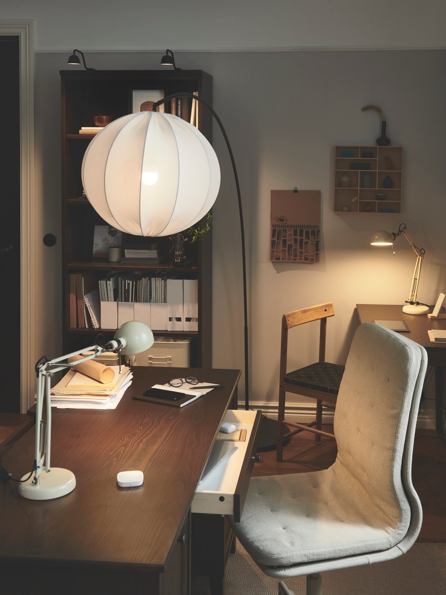 Tables & Study Table Online in Qatar - IKEA