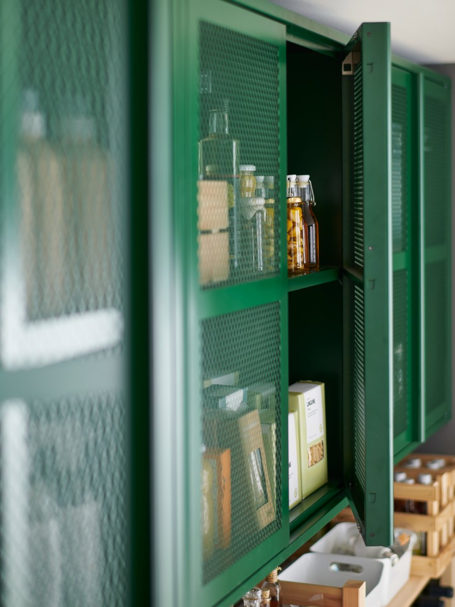 Resourceful storage room in a pantry - IKEA