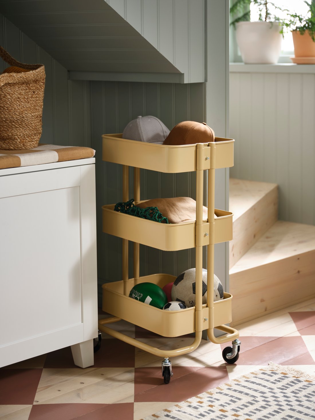 Inspiring walk-in wardrobe ideas and top tips - IKEA