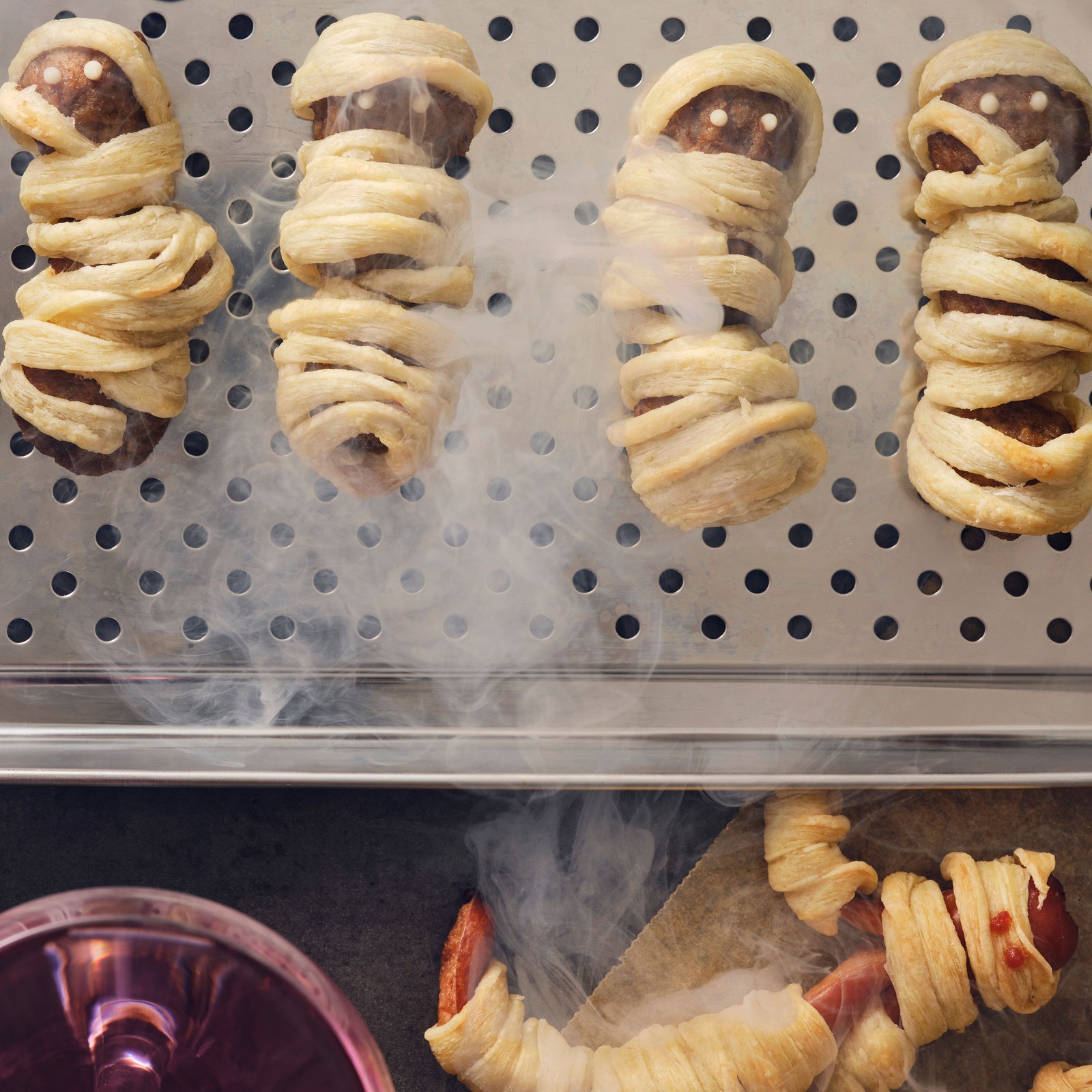 Yummy meatball mummies – perfect for Halloween! - IKEA