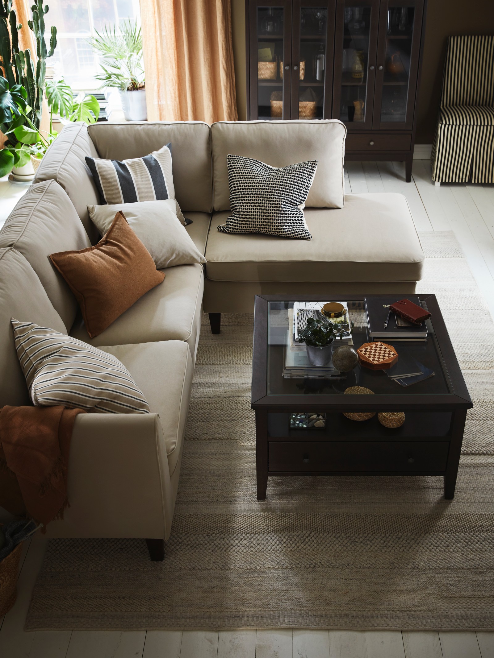 EKHOLMA Traditional Sofa Series - IKEA UK