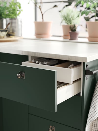 The appeal of deep green HAVSTORP kitchen fronts - IKEA Australia