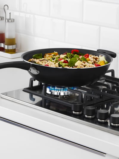 Non-stick cookware essentials for memorable meals - IKEA