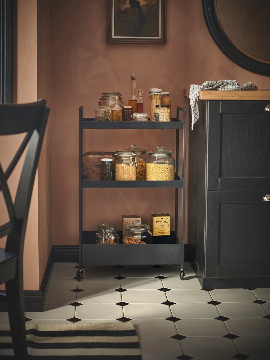 A charming rustic living room and dining room in one - IKEA